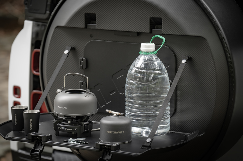 PLUMB Carbon Fiber Spare Tire Cover Kit for 2020+ Land Rover Defender ...